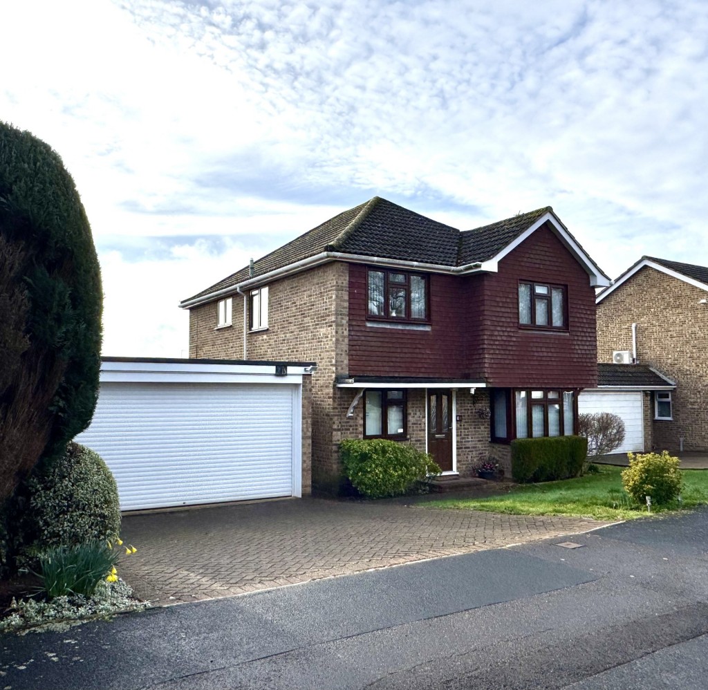 Hartley Wintney, Hampshire | Charlton Grace Estate Agents